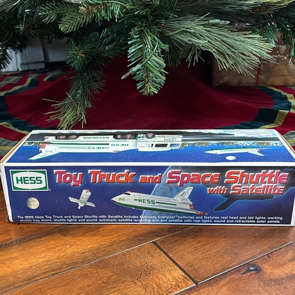 Hess | Toys | New Vtg 999 Hess Trucks Toy Truck And Space Shuttle ...